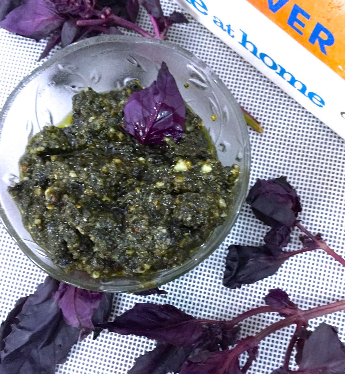 Purple Basil Pesto with Pine nuts and Parmesan Recipe | Pepper On Pizza